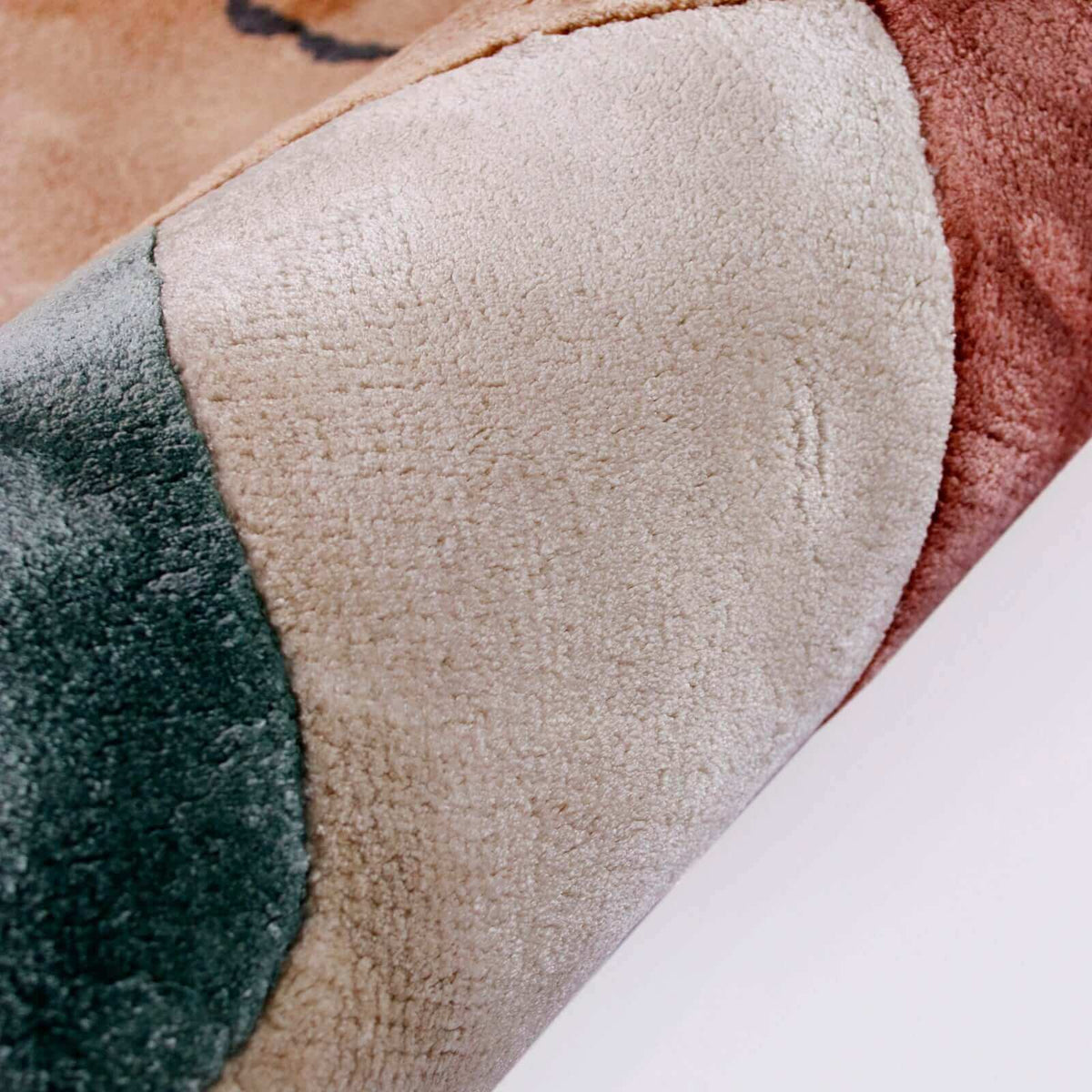 Ivory Spectrum Rug – Saara Rugs