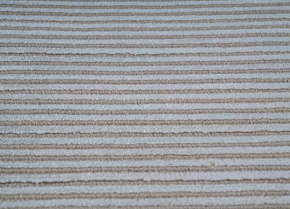 White Hand Runner – Saara Rugs
